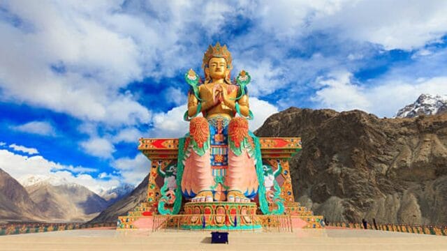 10 Buddhist Gods. Know their sacred stories and myths